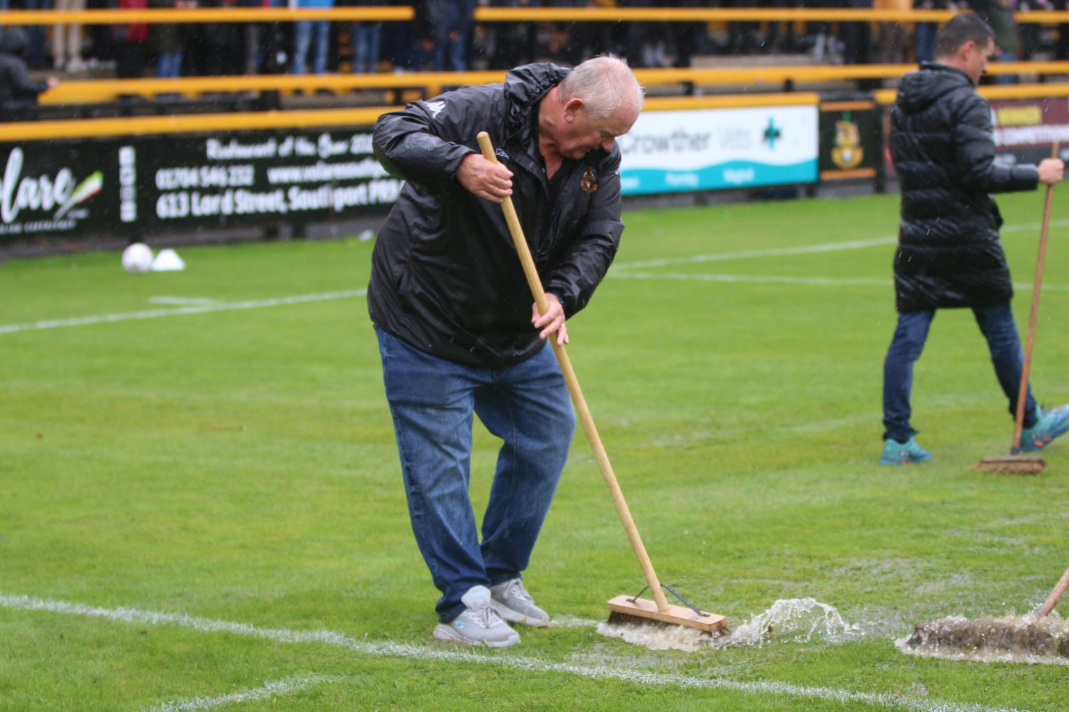Audio| Hamish Speaks About Today's Abandonment To Neil Turner On Radio ...